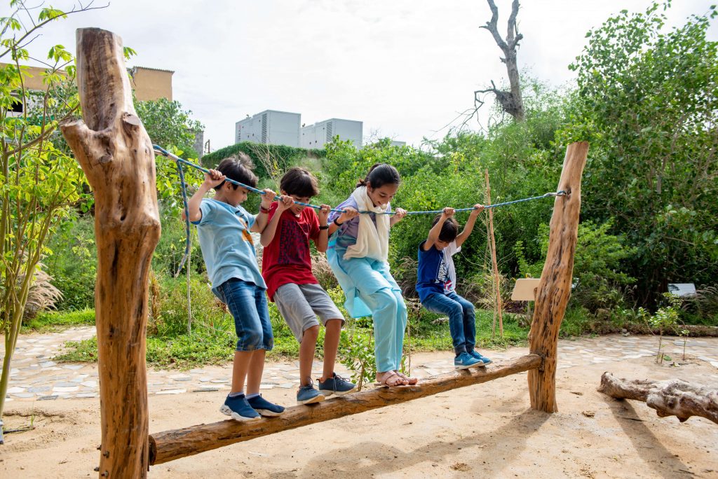 Outdoor Activities | MagnifiScience