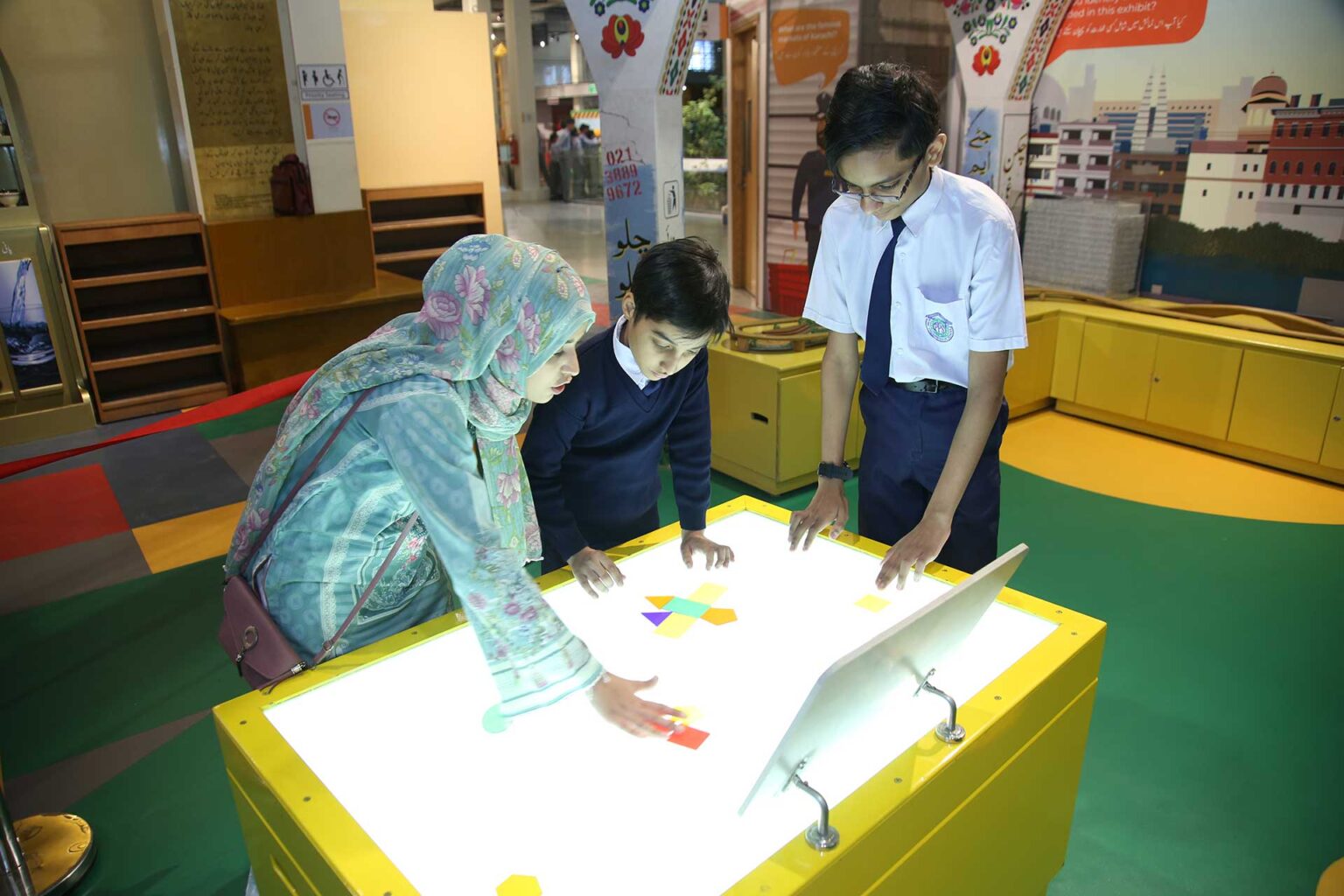 Stem education Karachi | MagnifiScience