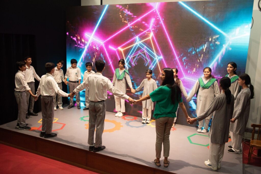 MagnifiScience Drama Competition - MagnifiScience